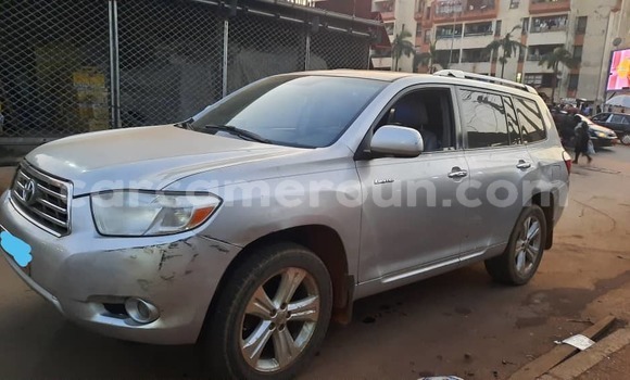 Buy and sell cars, motorbikes and trucks in Cameroun - CarCameroun